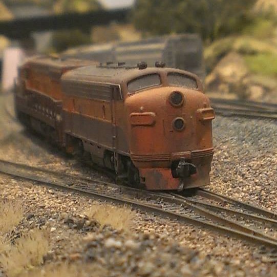 How To Make Model Train Mountain Scenery – The Model Railroad Benchwork ...