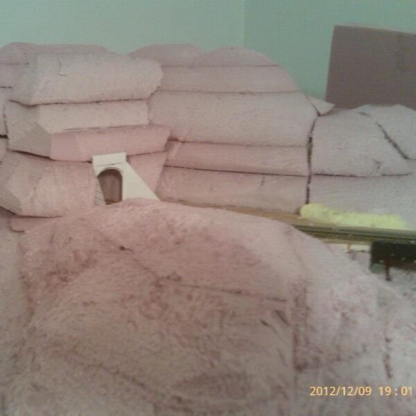 How To Make Model Train Mountain Scenery – The Model Railroad Benchwork ...