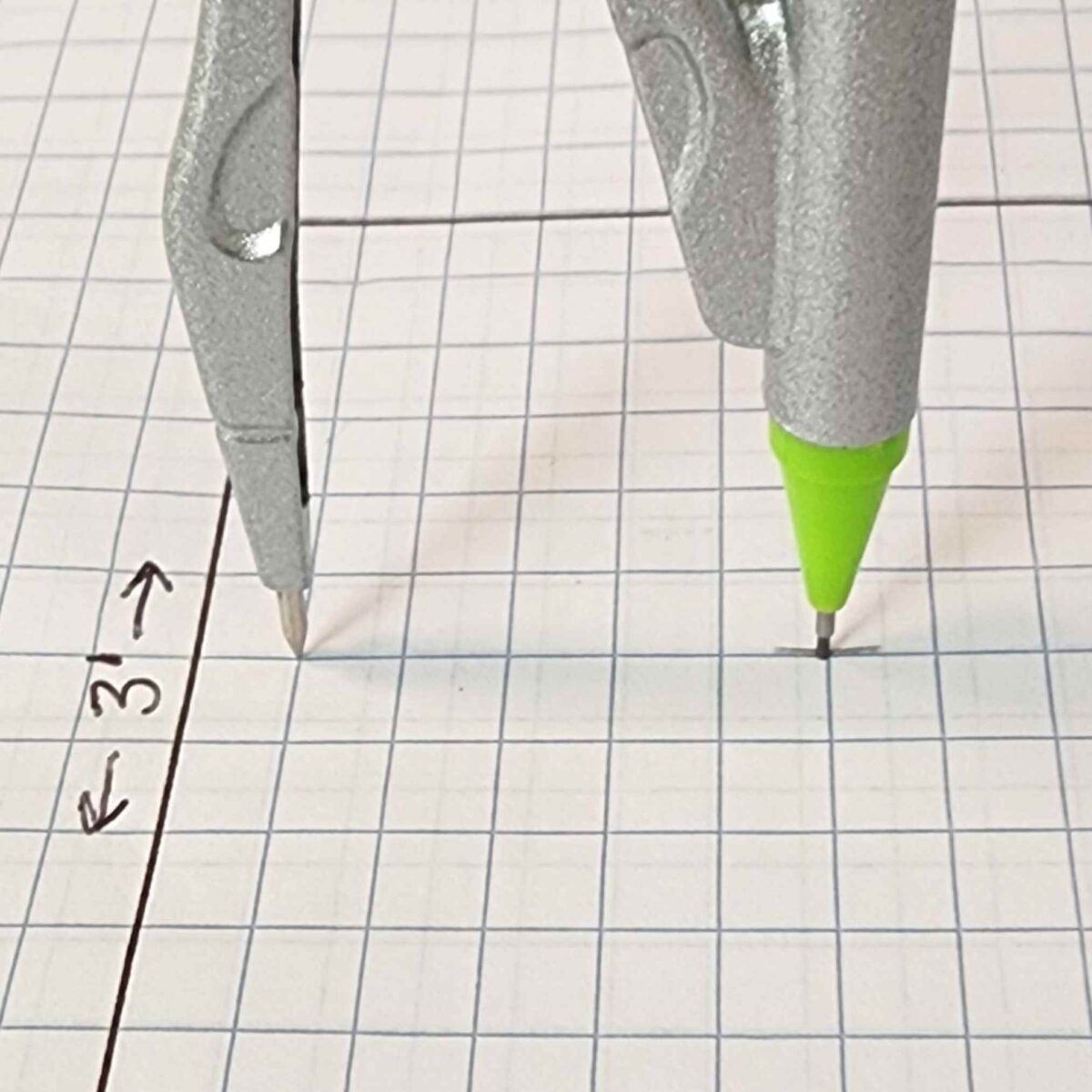 Drawing A Scale Track Plan-How To Use A Compass – The Model Railroad ...