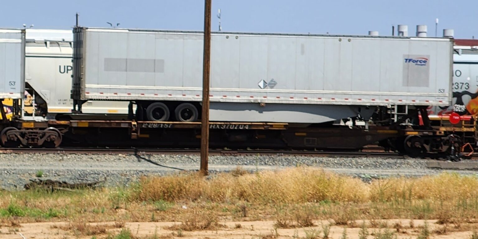 TOFC and Well Cars/Photo Resources – The Model Railroad Benchwork Store