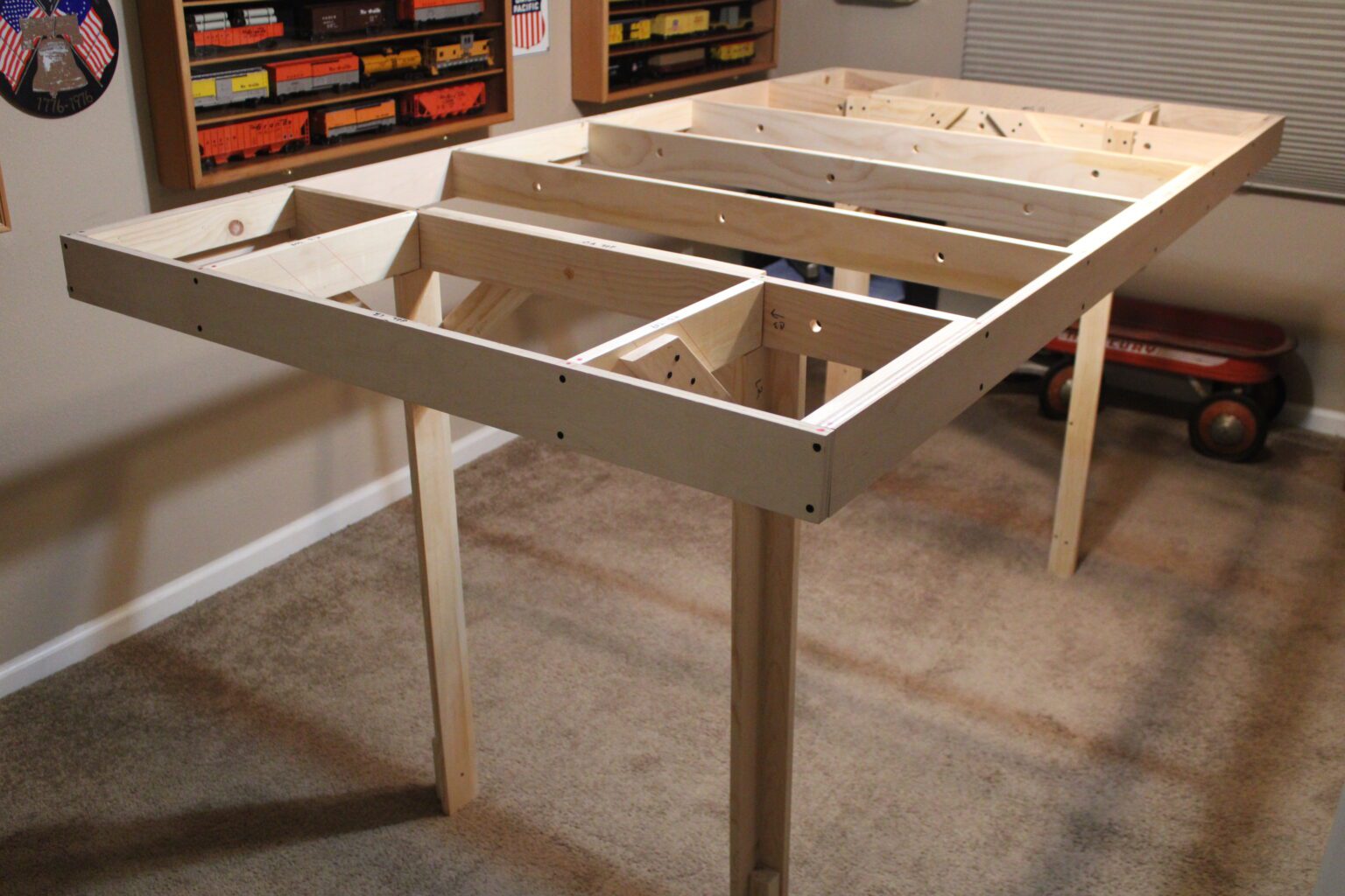Tom & Dana’s O Scale Layout Build – The Model Railroad Benchwork Store